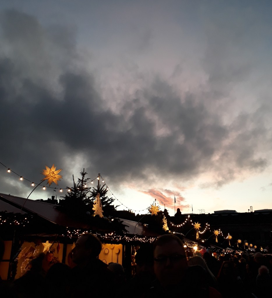 A Wintry, Festive Trip to Edinburgh – BEST BELIEVE